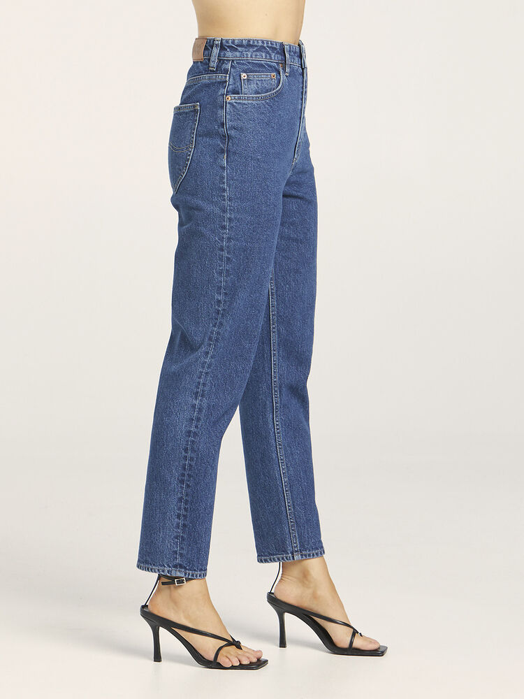 Women's Slim Jeans | Slim Jeans for Women | Lee Jeans Australia